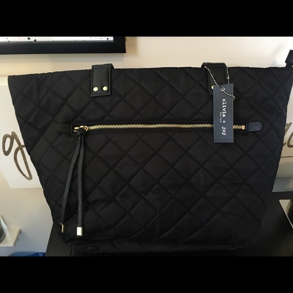 Bags | Black Quilted Tote Handbag | Poshmark